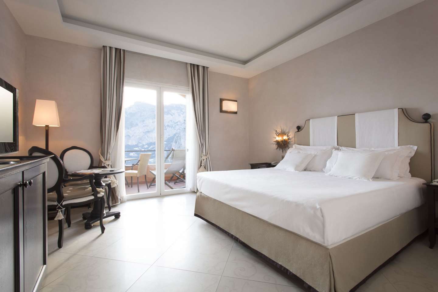 Superior Garden-view Rooms, 5-star Hotel in Capri - Punta Tragara